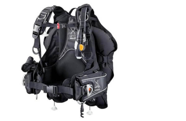 The best back-inflation BCDs - DIVE Magazine